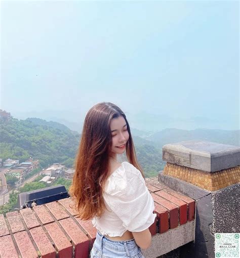 Nứ 萌系少女簡妤恩 穿低胸背心露出雪白雙峰有夠誘人 17p Page 22