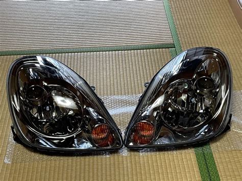 ヴィッツ ヘッドランプレンズ 左側単品 L トヨタ純正部品 ライト