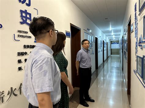 校党委书记刘红明调研体育教育与人文学院
