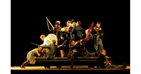 Хъшове те пеят и плачат в памет на Чочо