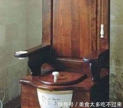 慈禧在上厕所时，为何要宫女口里含着水站在旁边！看看头条中华网