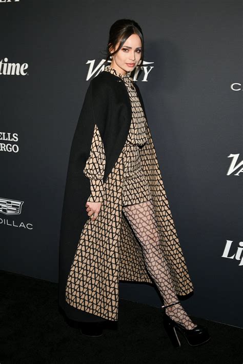 Pin De Samuel Acosta En Sofía Sofia Carson Sofía Cantantes