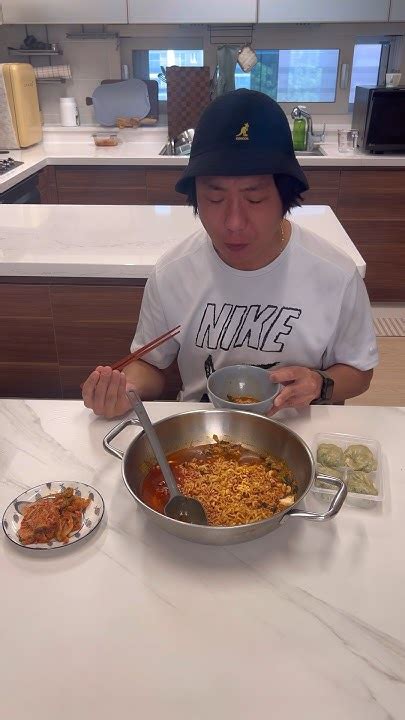 먹방 브이로그 Camping 유부남 일상기록 Food 호비고 라면 오징어 오징어짬뽕 Youtube