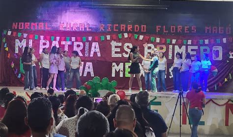 Celebra Escuela Normal de Saucillo fiestas patrias con noche mexicana SECRETARÍA DE EDUCACIÓN