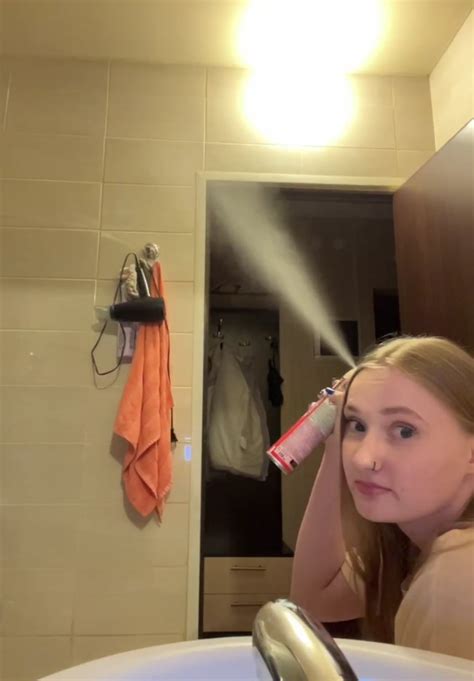 pooping face hot? F19 lmao : r/amihot