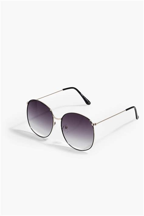 Round Tinted Smoke Lens Sunglasses Boohoo Uk