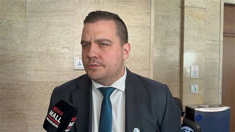 Станислав Балабанов: Оставка на правителството и незабавно предсрочни ...