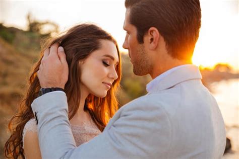 髪を触っても嫌がらない女性は脈あり？髪を触らせる女性心理は？ Be Alright 27
