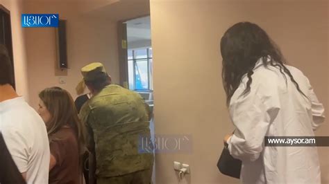 Իրավապահներն ԱԺ ում ուժ են կիրառում լրագրողների նկատմամբ Youtube