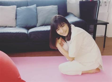 根本美緒さんのインスタグラム写真 根本美緒instagram「最近、めちゃくちゃ、眠い。。 それはつい夜作業しちゃうのに野球やら学校やらで朝が早いから☝️っていうのと 暑くてなんか目が