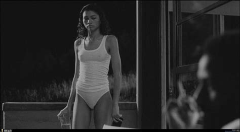 Birthday Boobs Zendaya Camille Chen And More Born This Day
