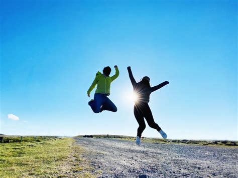 【青春の俳句 30選】中学生高校生向け俳句作りの参考になる俳句ネタを紹介 俳句の教科書｜俳句の作り方・有名俳句の解説サイト