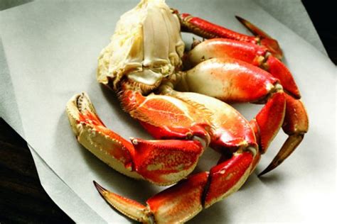 5 Lbs Dungeness Crab Legs And Claws 10th And M Seafoods