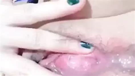 핑거링하는 아시아 소녀 xHamster