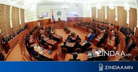 Гишүүд тойрогтоо ажиллаж ҮХНӨ ийн төслөөр мэдээлэл өгч байна
