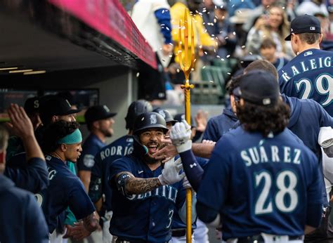Seattle Mariners Fans Annoyed By How Fast The Texas Rangers Have