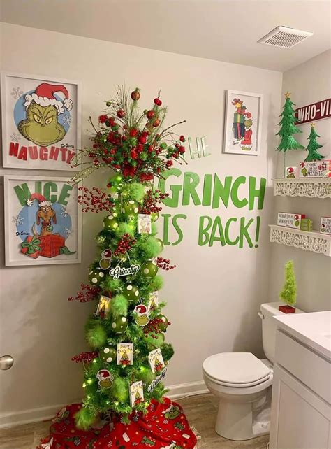 Festive Holiday Toilet Tree R Wowiactuallyhatethis