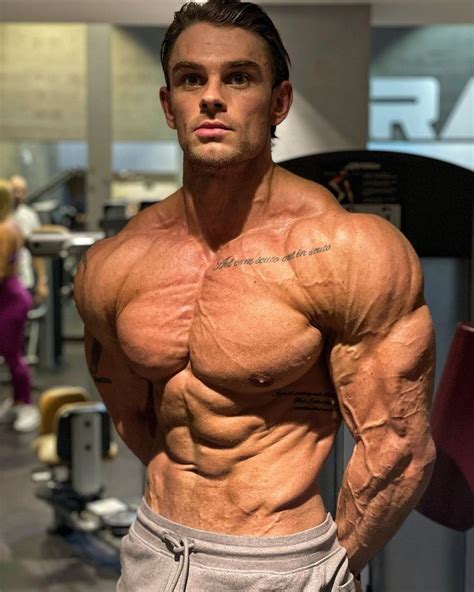 Toby Richards On Instagram “all In 100 Or Nothing ⚡️” Gym Men Muscle Men Muscle