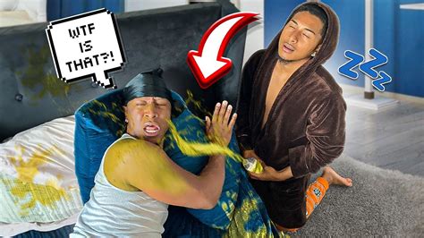PEEING ON MY BOYFRIEND WHILE SLEEP WALKING PRANK! - YouTube