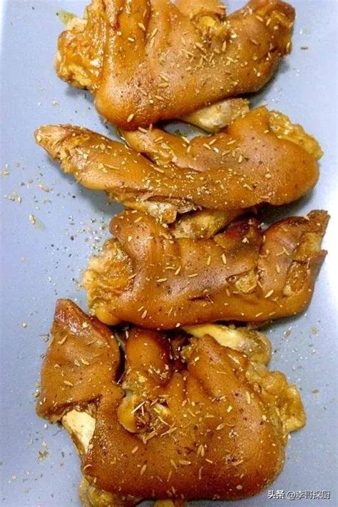 极致烤猪蹄配方，香料配比精确到克，先卤后烤，外酥里嫩特好吃