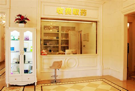 海口华美口腔中心在线预约电话医生团队案例牙齿矫正网