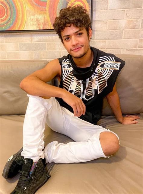 Gabriel Santana Pelado fotos do bbb23 nú GAROTOS DOTADOS Brasil
