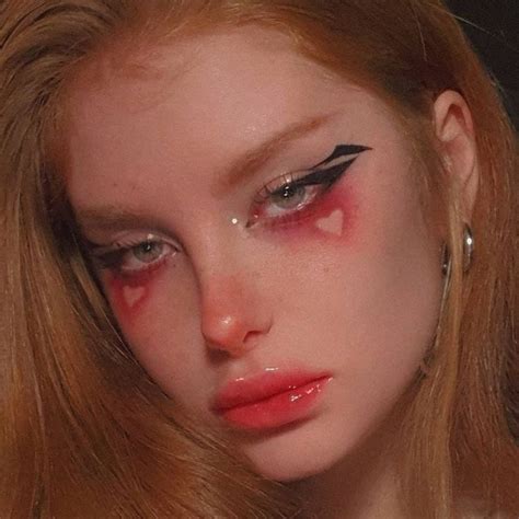Pin By Mila On Makeup Skin Makeup Edgy Makeup Graphic Makeup