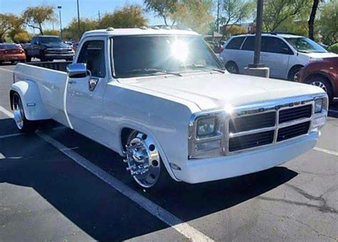 1000 Images About Slammed Duallyss On Pinterest Chevy Trucks And