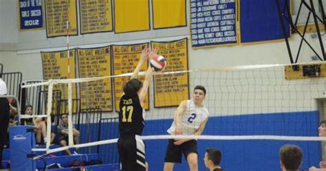 Volleyball Team Beats Barlow After Topping Shelton The Newtown Bee