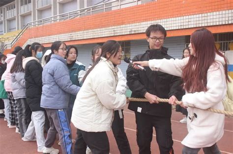 凝“绳”聚力，来一场力量的较量！｜外国语学院集体拔河比赛四强新鲜出炉 衡阳师范学院外国语学院