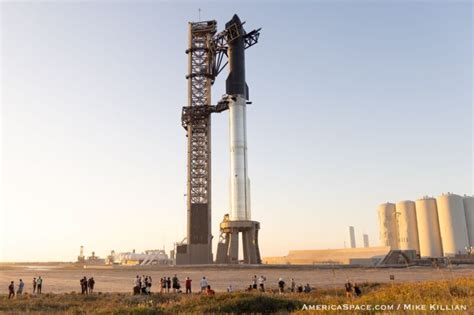 Spacexs New Design For Lunar Starship Unveiled Americaspace