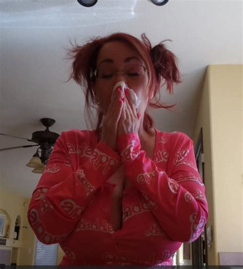 Redmostwanted Powerful Pepper Sneezes Manyvids