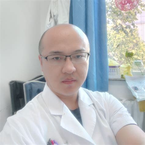 左侧臀部肿物臀部脓肿