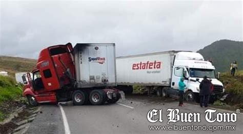 Chocan Tráileres En La Autopista Puebla Córdoba El Buen Tono