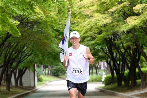 션 광복절 기념 10억 기부금 전달독립투사에 감사
