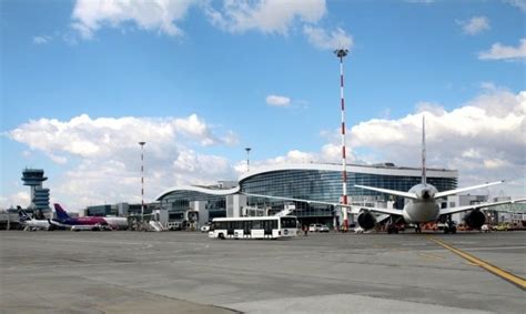 Compania Naţională Aeroporturi Bucureşti estimează pentru acest an
