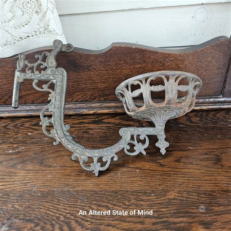 Vintage Kerosene Oil Lamp Holder Wall Mounted Sconce Rustic Wrought
