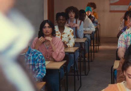 This Is Exactly What It S Like To Be On The Set Of Sex Education As An Extra