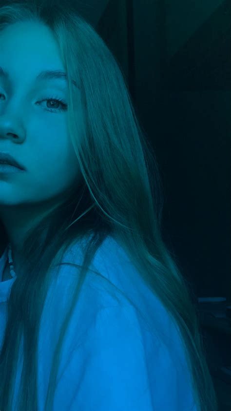 Фото на аву Фотографии полей Лицо Рисунки девушки