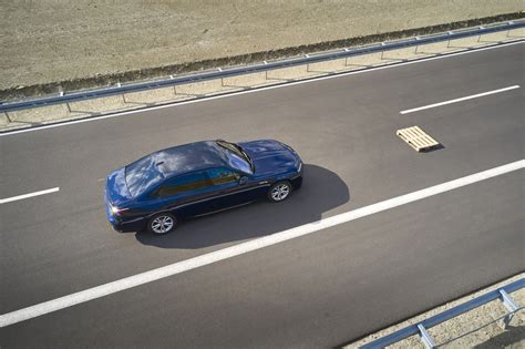 Level 3 Highly Automated Driving Available In The New Bmw 7 Series
