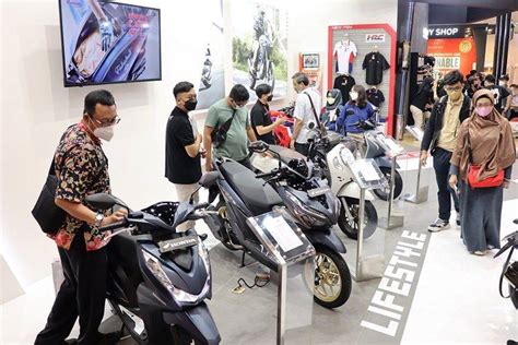 Ahm Raup Penjualan 1882 Unit Di Giias 2022 Honda Pcx160 Paling Laris