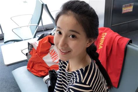 恭喜！中国艺体第一美女退役当教练，女学生个个漂亮看着真养眼！