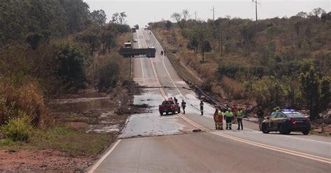 Barragem Em Condomínio De Alto Padrão Se Rompe E água Invade Casas E