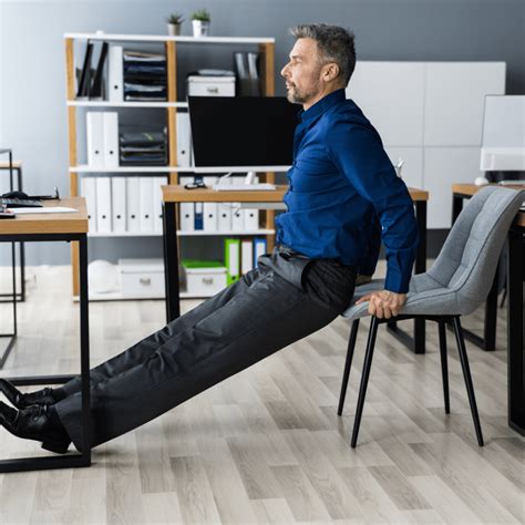 4 Effective And Convenient Tricep Exercises Stronger Arms With Minimal