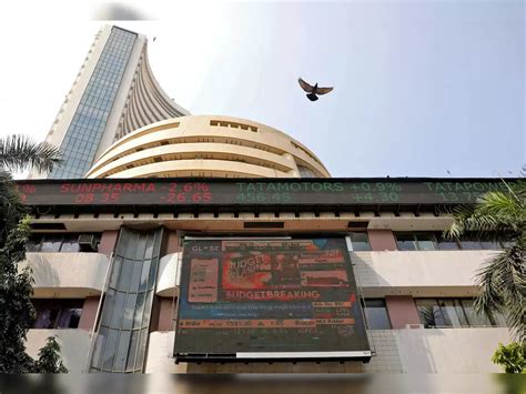 Investors Lose ₹746 Lakh Crore As Sensex Plunges Over 1000 Points