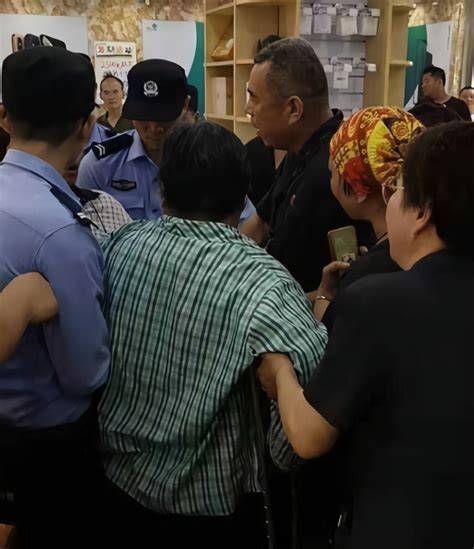 暴力抗法 南京一艾滋病病毒携带者咬伤法官已被批捕凤凰网