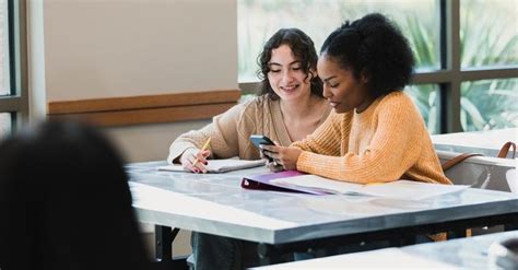 72 Of Us High School Teachers Say Cellphone Distraction Is A Major