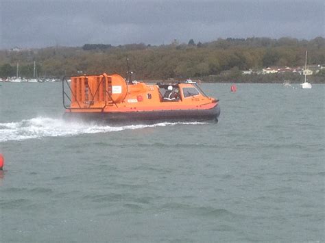 Rnli Hovercraft H004 Richardsons Yacht Services Ltd Isle Of Wight