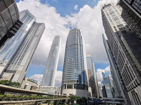 港股异动 博彩股延续近期涨势 澳门6月赌收胜预期 机构预计博彩收入复苏时间点将提前腾讯新闻