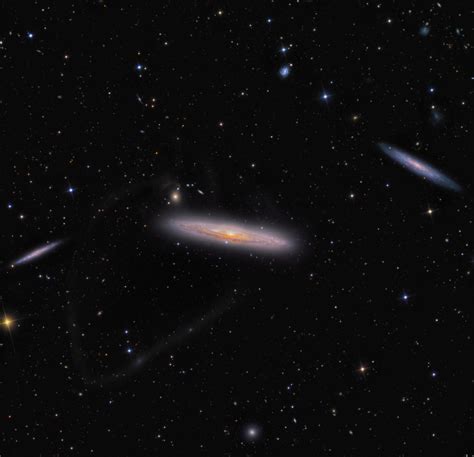 おとめ座銀河団の美しい渦巻銀河NGC4216 秘密の世界 The Secret World
